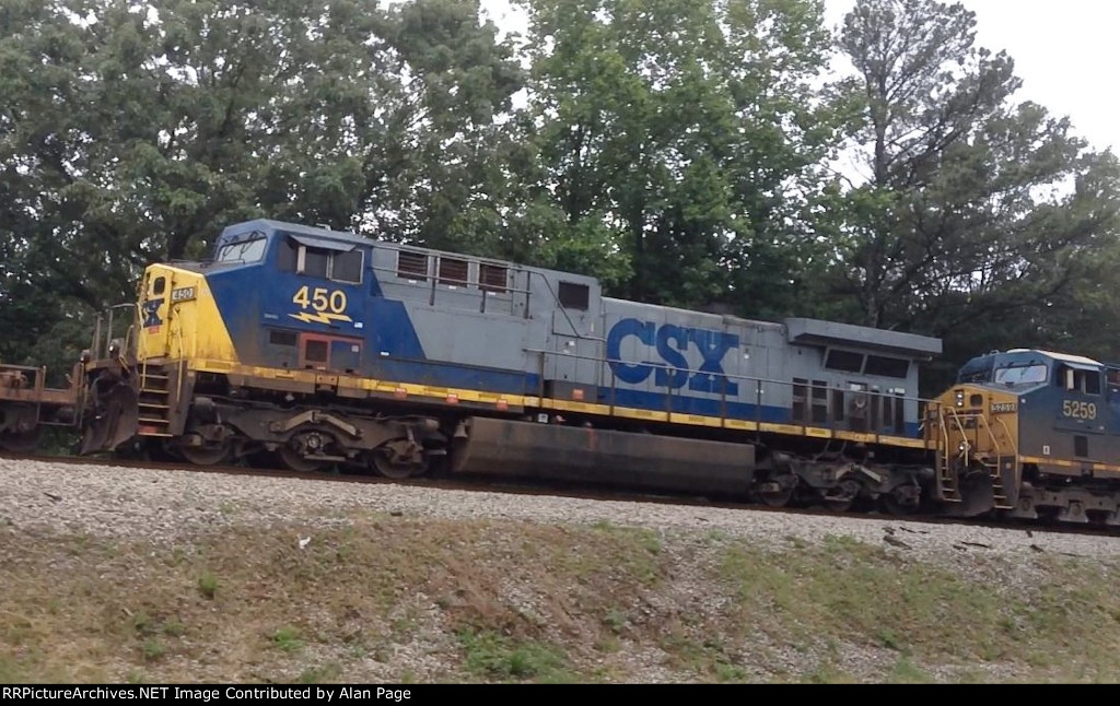 CSX 450 runs third